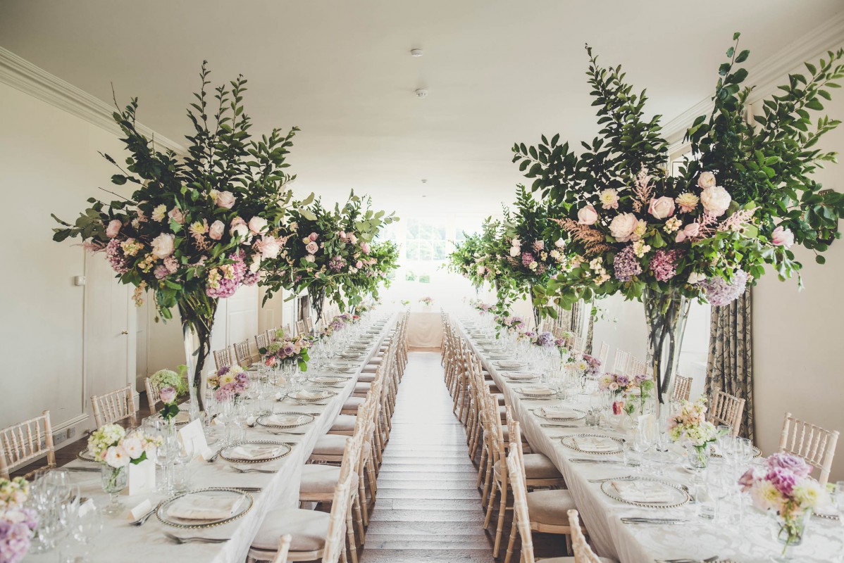 A Complete Guide to Styling Your Wedding Flowers